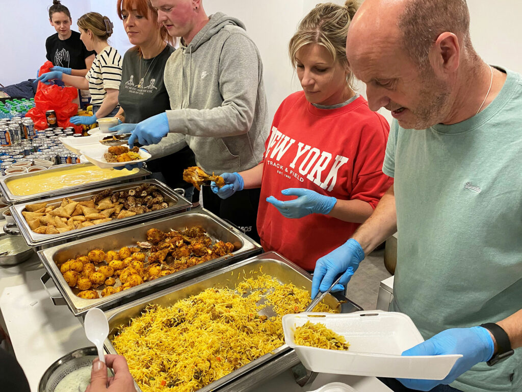 Just Desserts Rally Round to Feed Homeless – Just Desserts